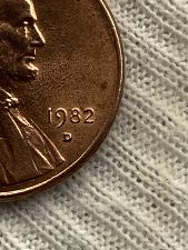 1982 D Lincoln Memorial Penny Zinc - Small Date Coin Value Prices ...