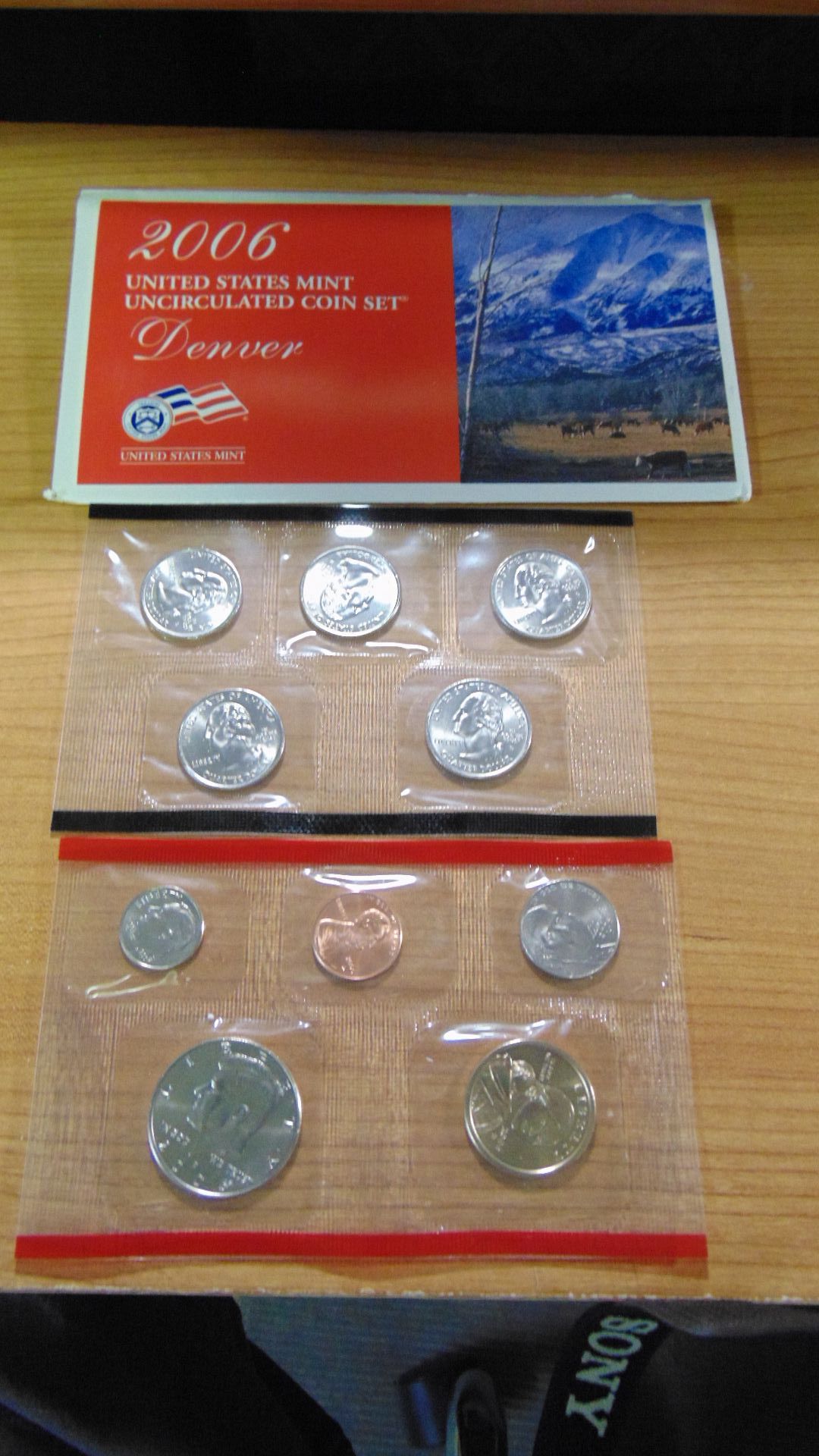 2006 U.S. Mint Set Uncirculated. *Denver & Philadelphia. - For Sale ...