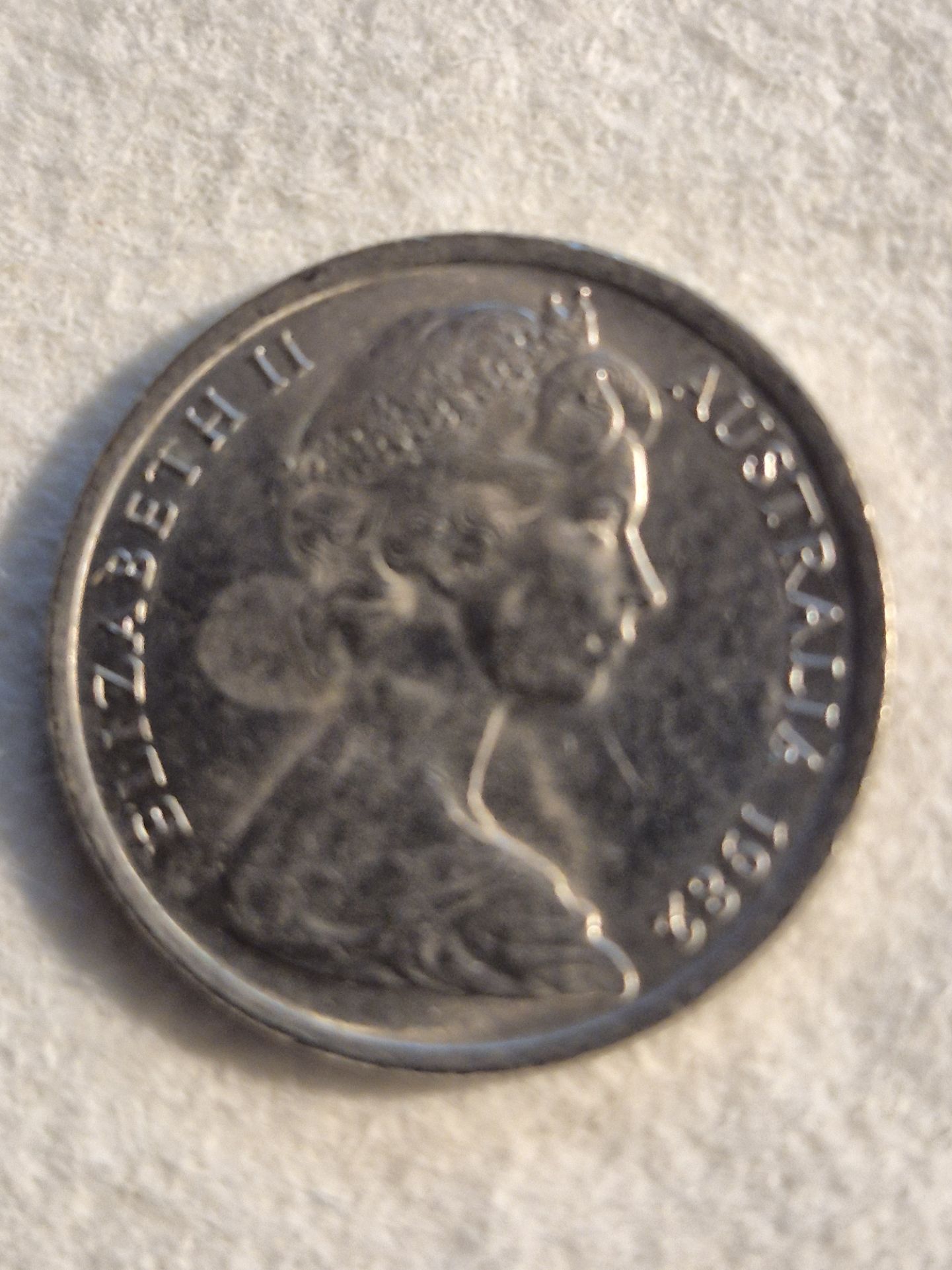 1982 Australia 5 Cent coin - For Sale, Buy Now Online - Item #886453