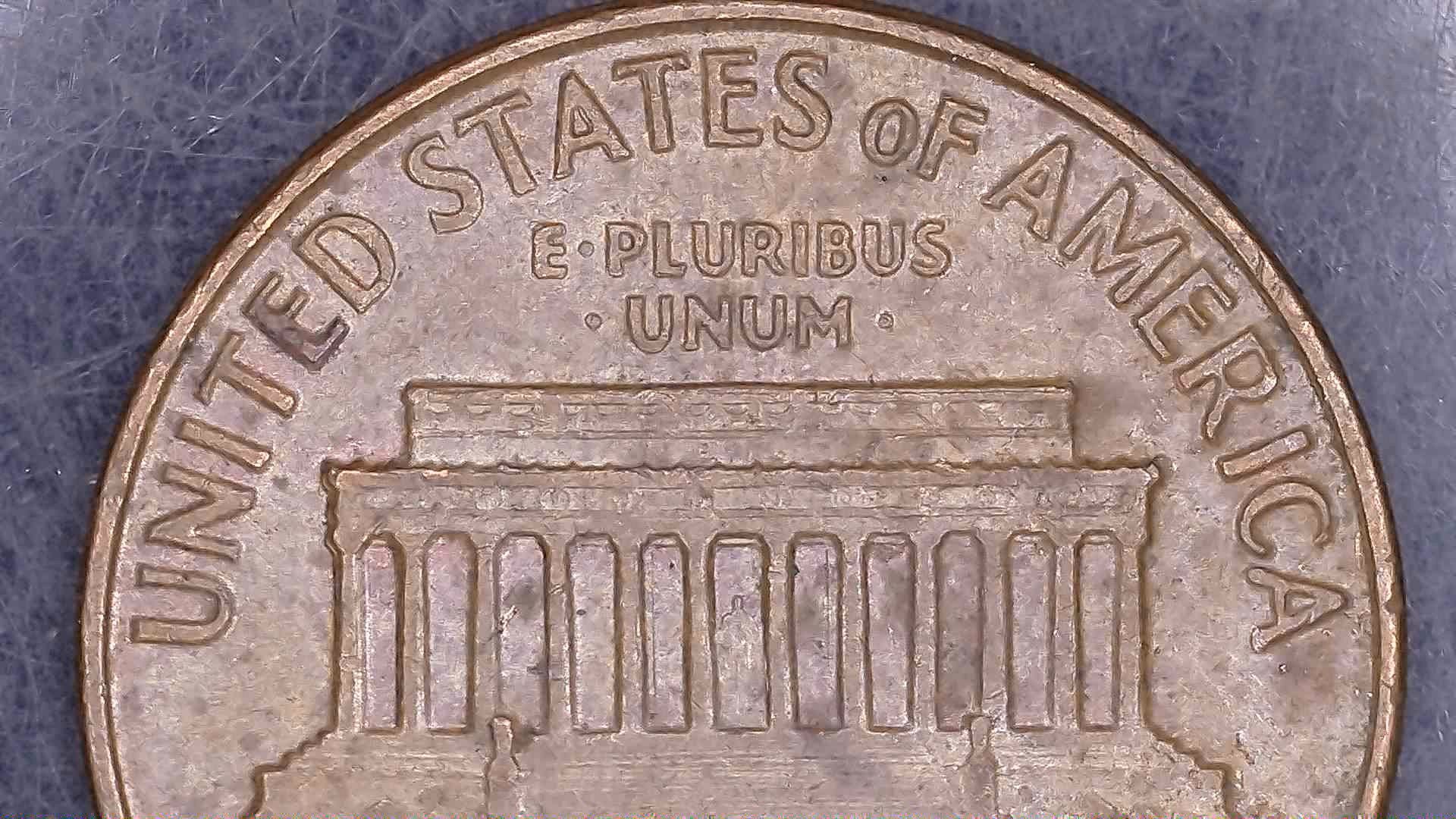 1964 Lincoln cent DDR on "USOA", "ONE CENT" and left side of memorial ...