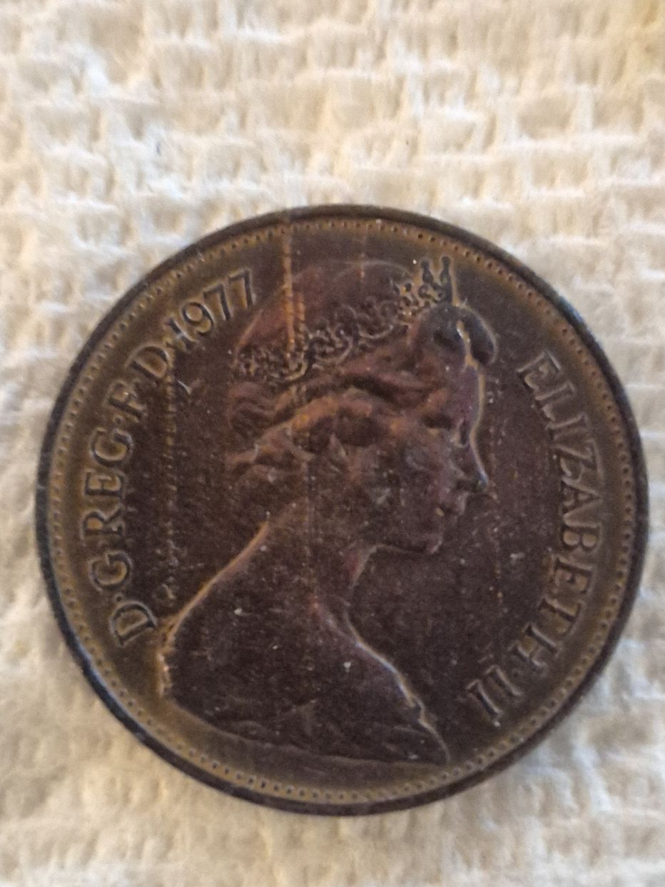 1977 Great Britain 2 New Pence - For Sale, Buy Now Online - Item #917651