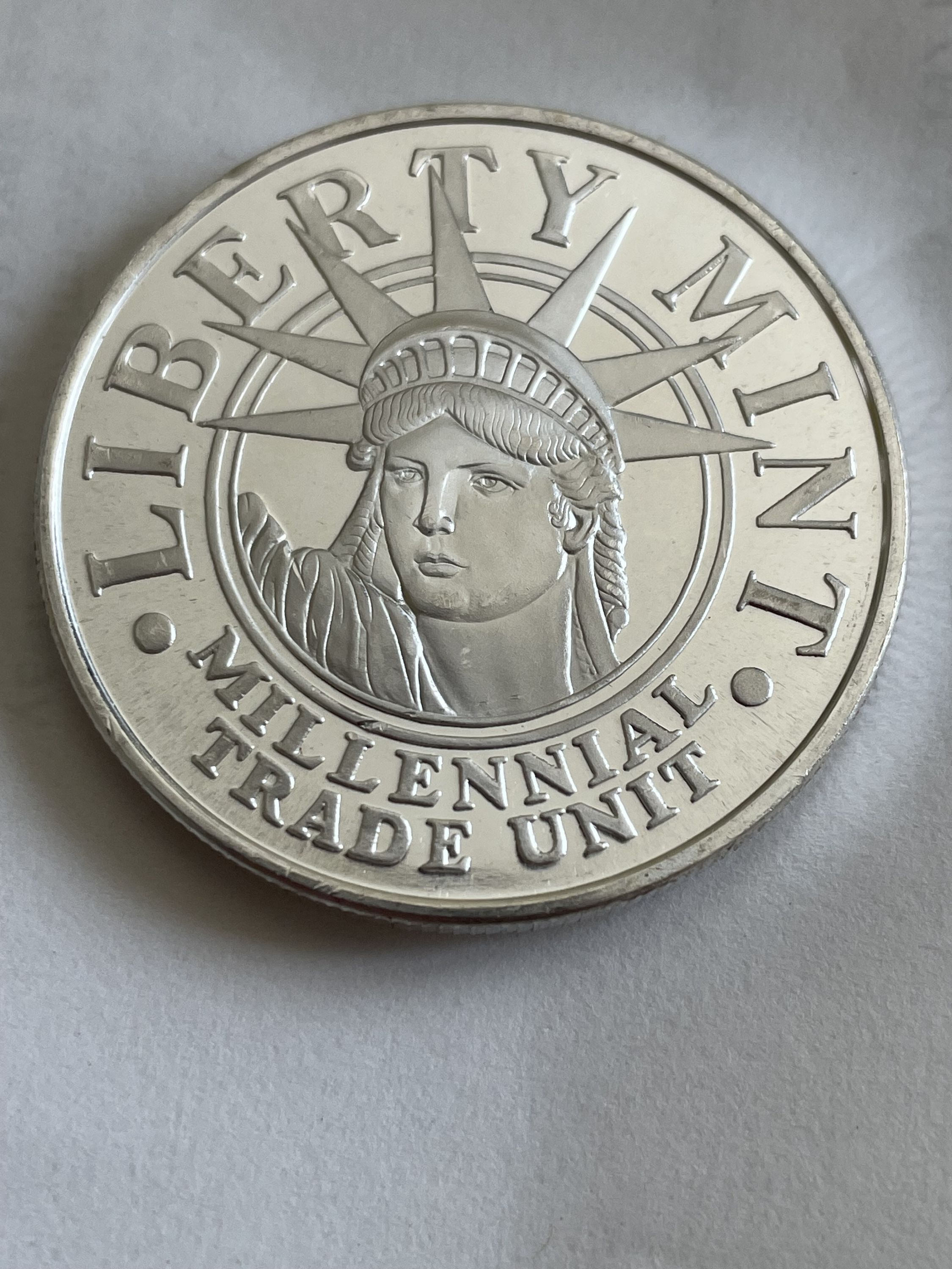 LIBERTY MINT SILVER ROUND - For Sale, Buy Now Online - Item #937889
