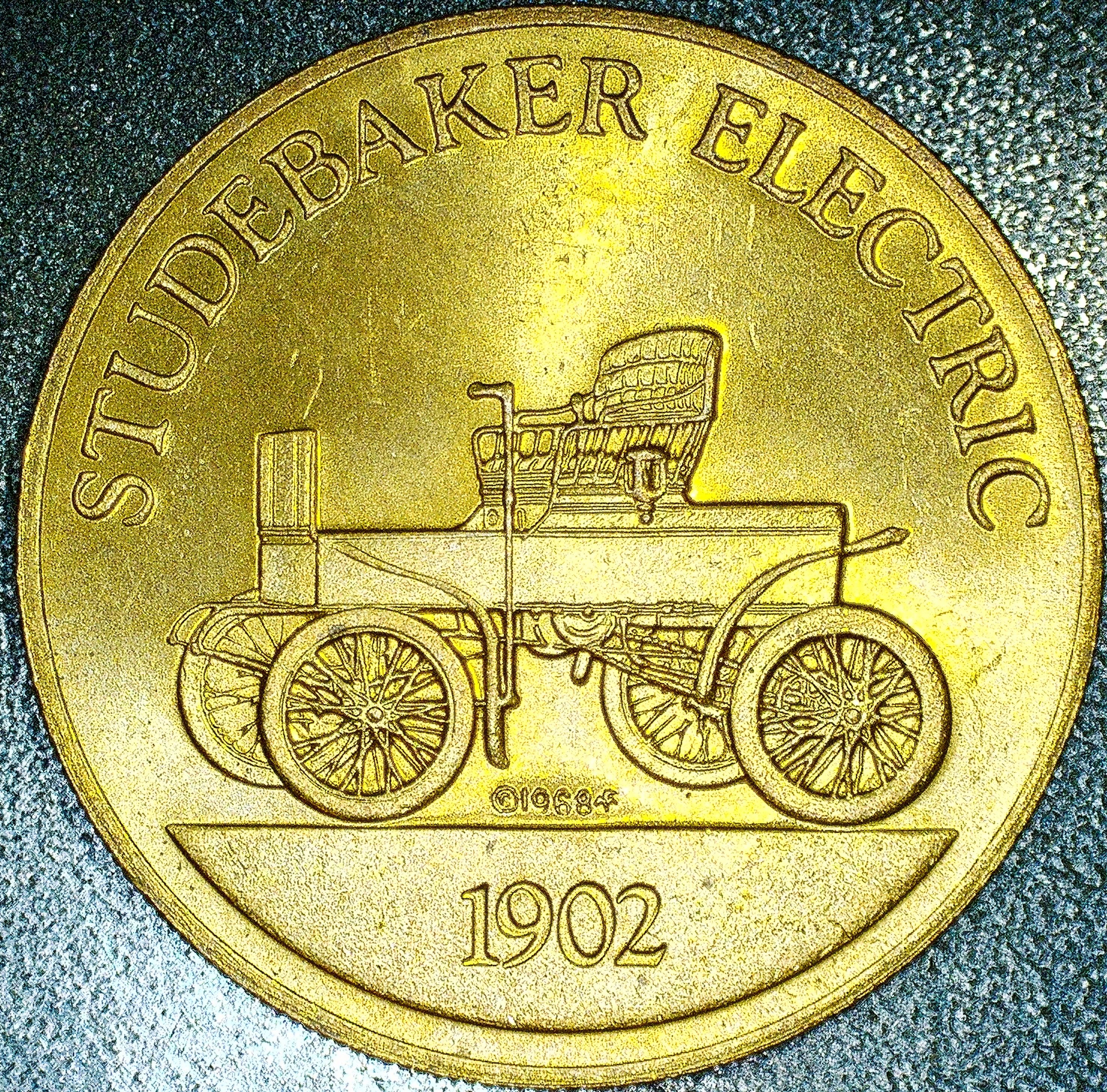 VINTAGE 1968 FRANKLIN MINT ANTIQUE CAR BRONZE COIN 1902 Studebaker ...