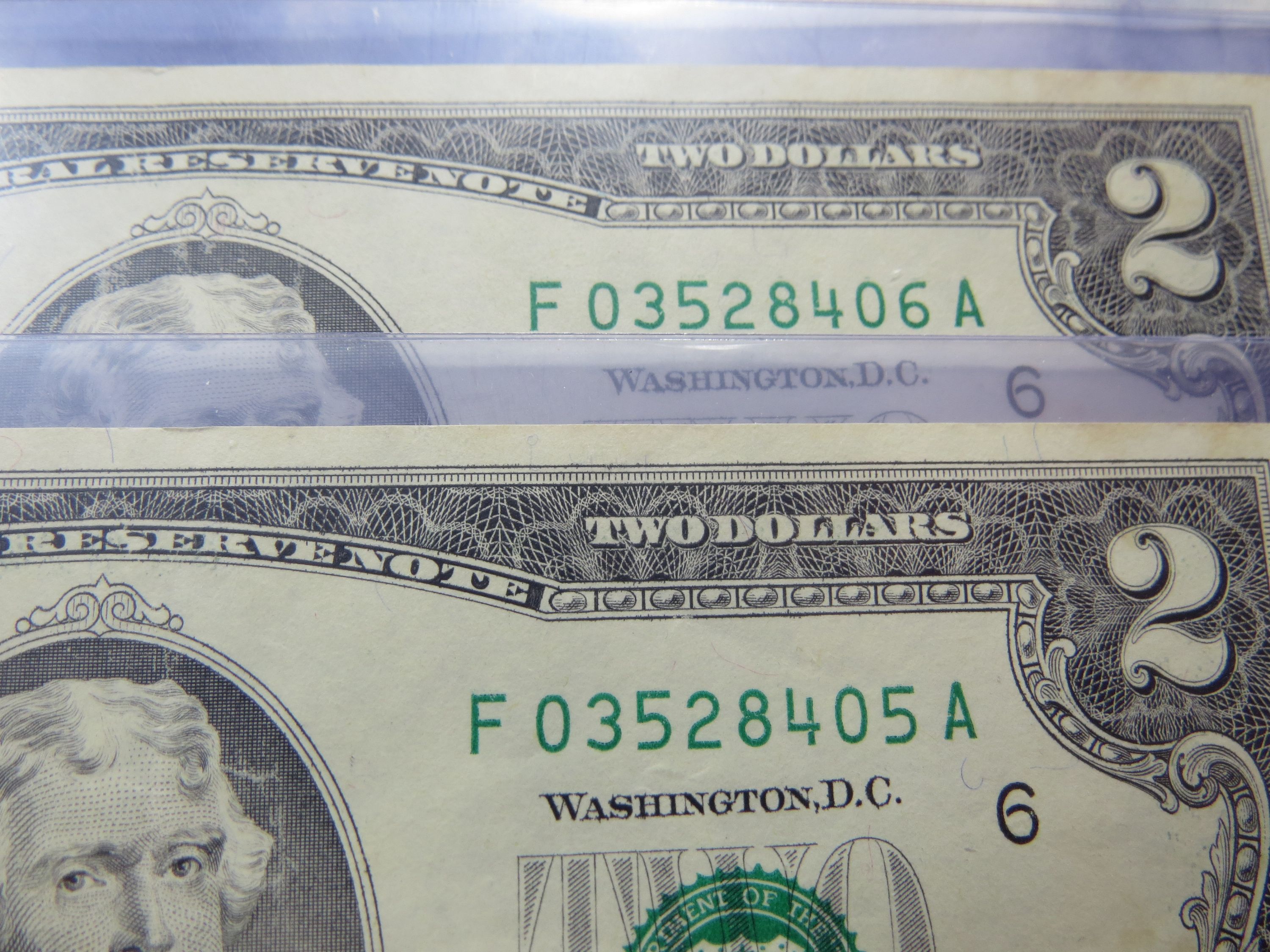 1995 $2 FEDERAL RESERVE NOTES - (LOT OF 2 NOTES IN SEQUENCE) - LOTJ533 ...