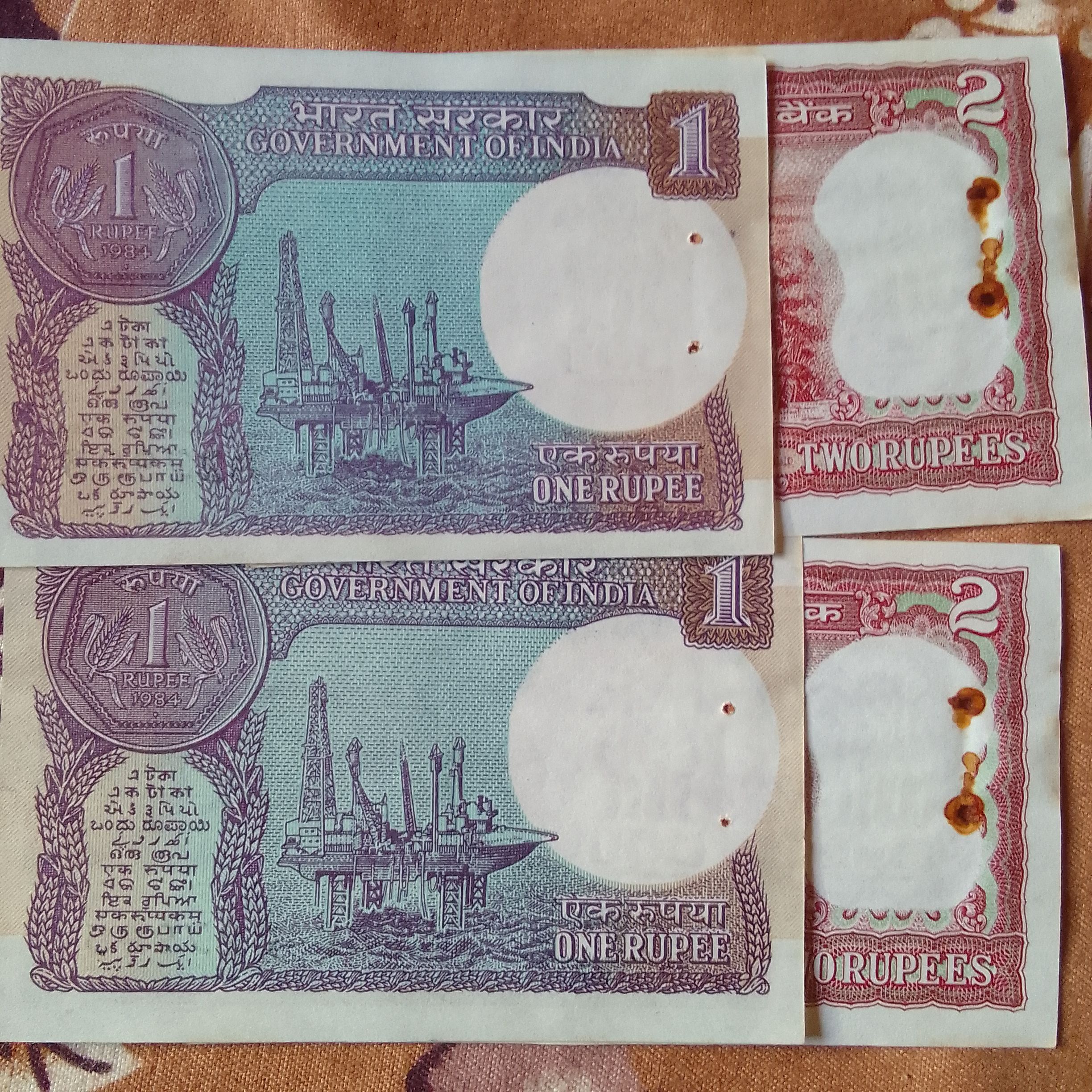 INDIA MATCHING PAIR 1& 2 RUPEE. FOUR NOTES..see pictures.. - For Sale ...