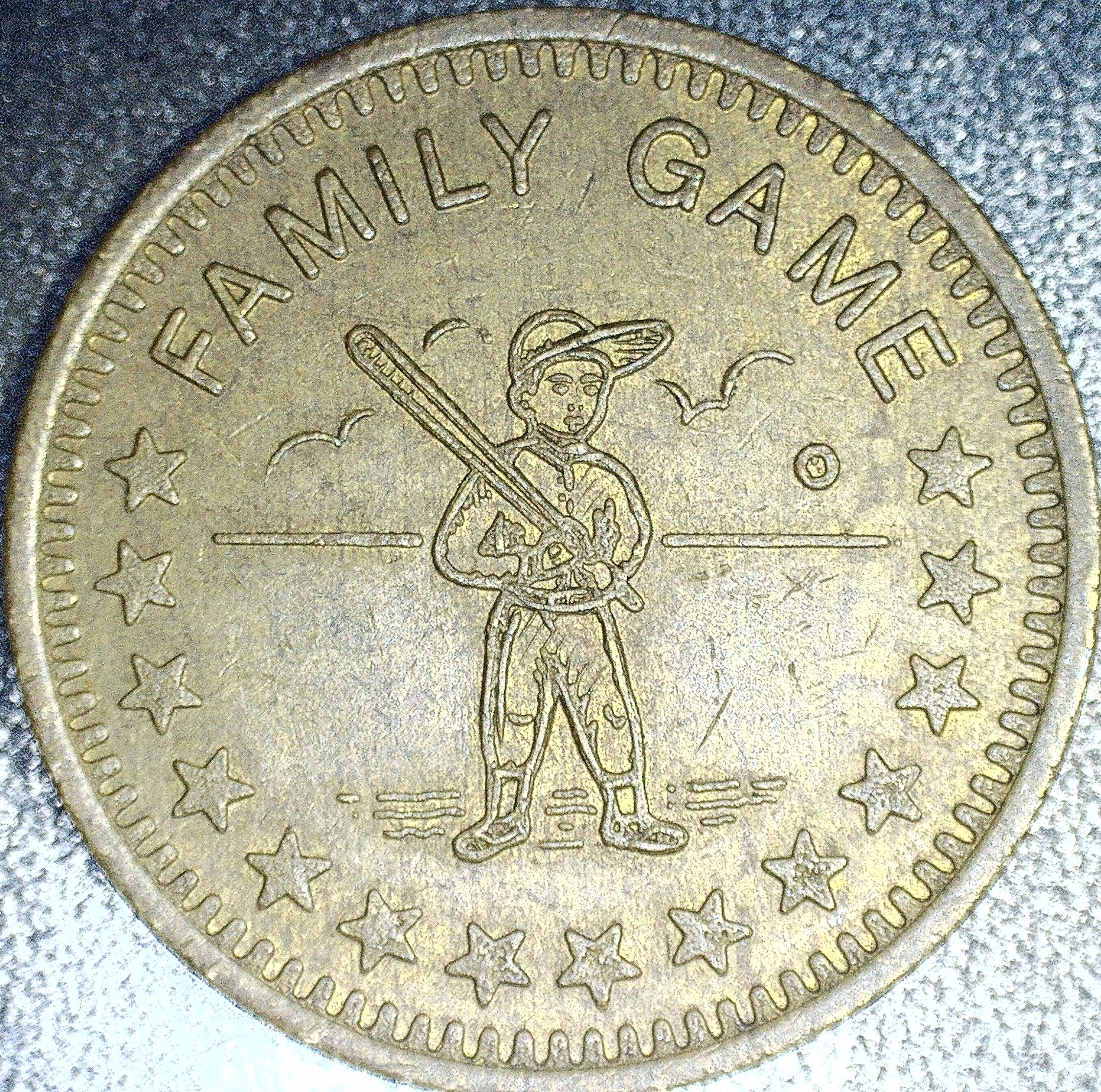 VINTAGE FAMILY GAME Token 22mm - For Sale, Buy Now Online - Item #964361