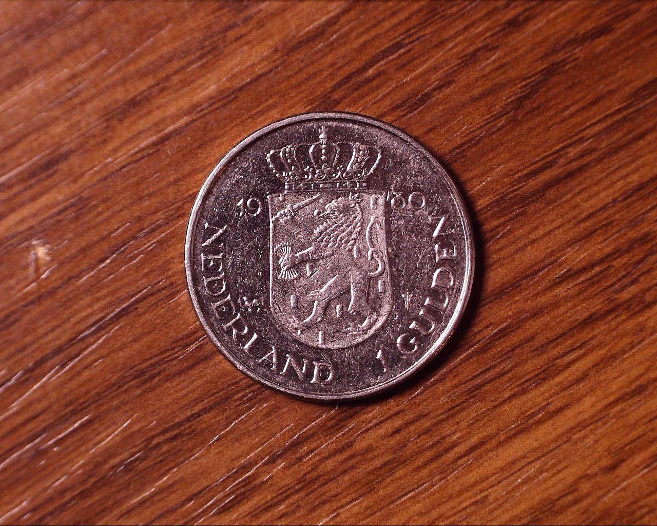 1980 Netherlands Beatrix 1 Gulden - For Sale, Buy Now Online - Item #436964